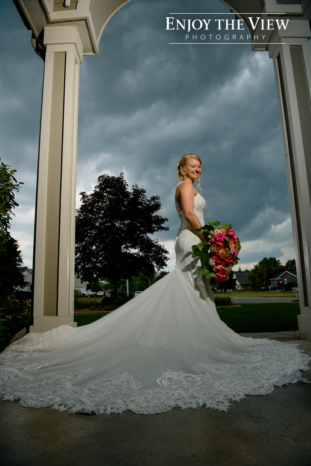 Lauren & Brian {Swan Valley Wedding Photographers} – Enjoy the View ...