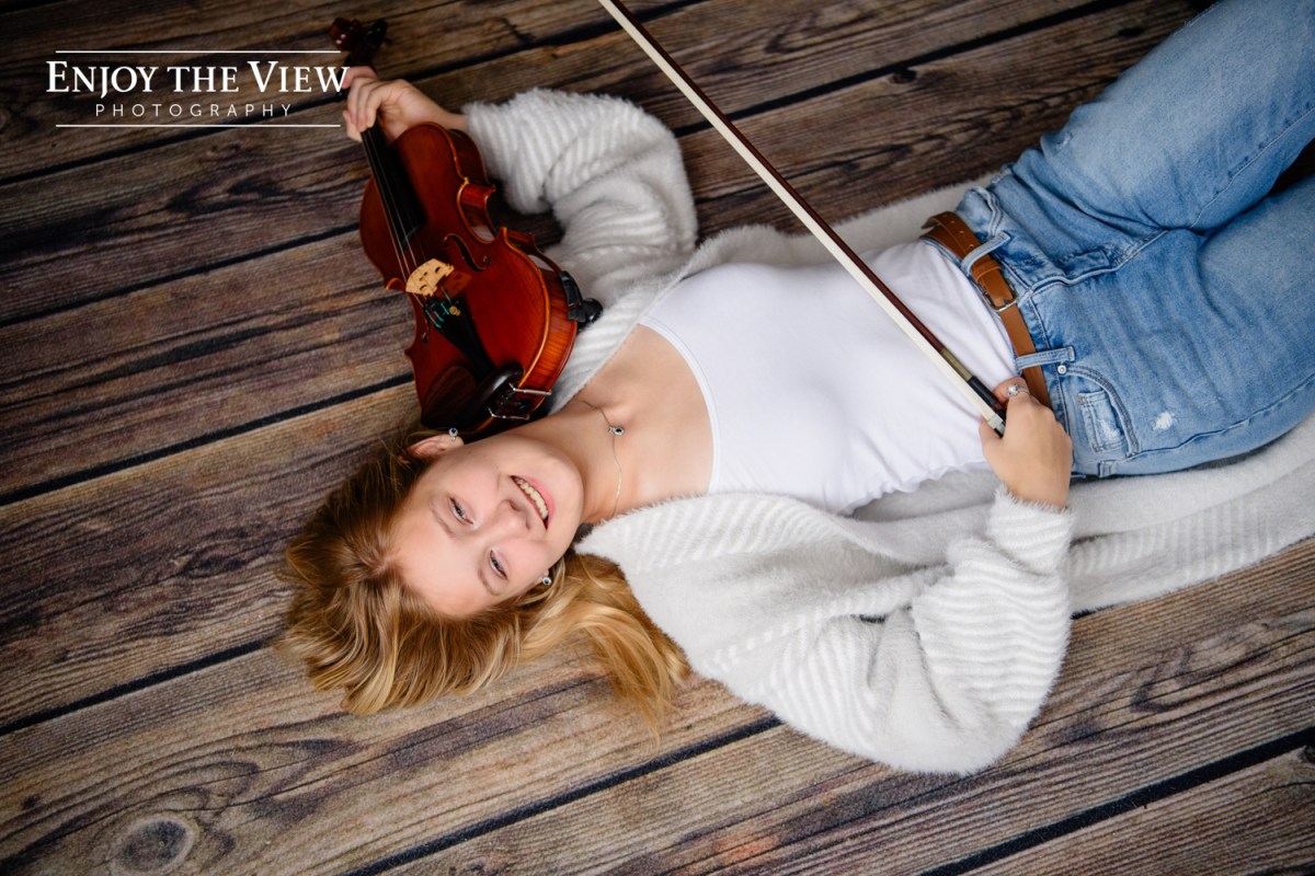 Annabelle, Class of 2024 – Enjoy the View Photography