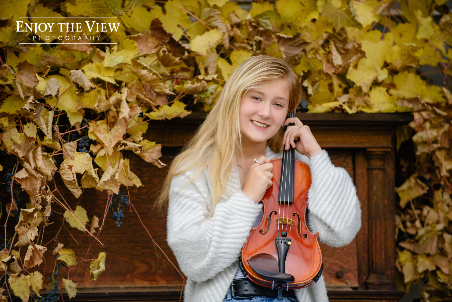 Annabelle, Class of 2024 – Enjoy the View Photography