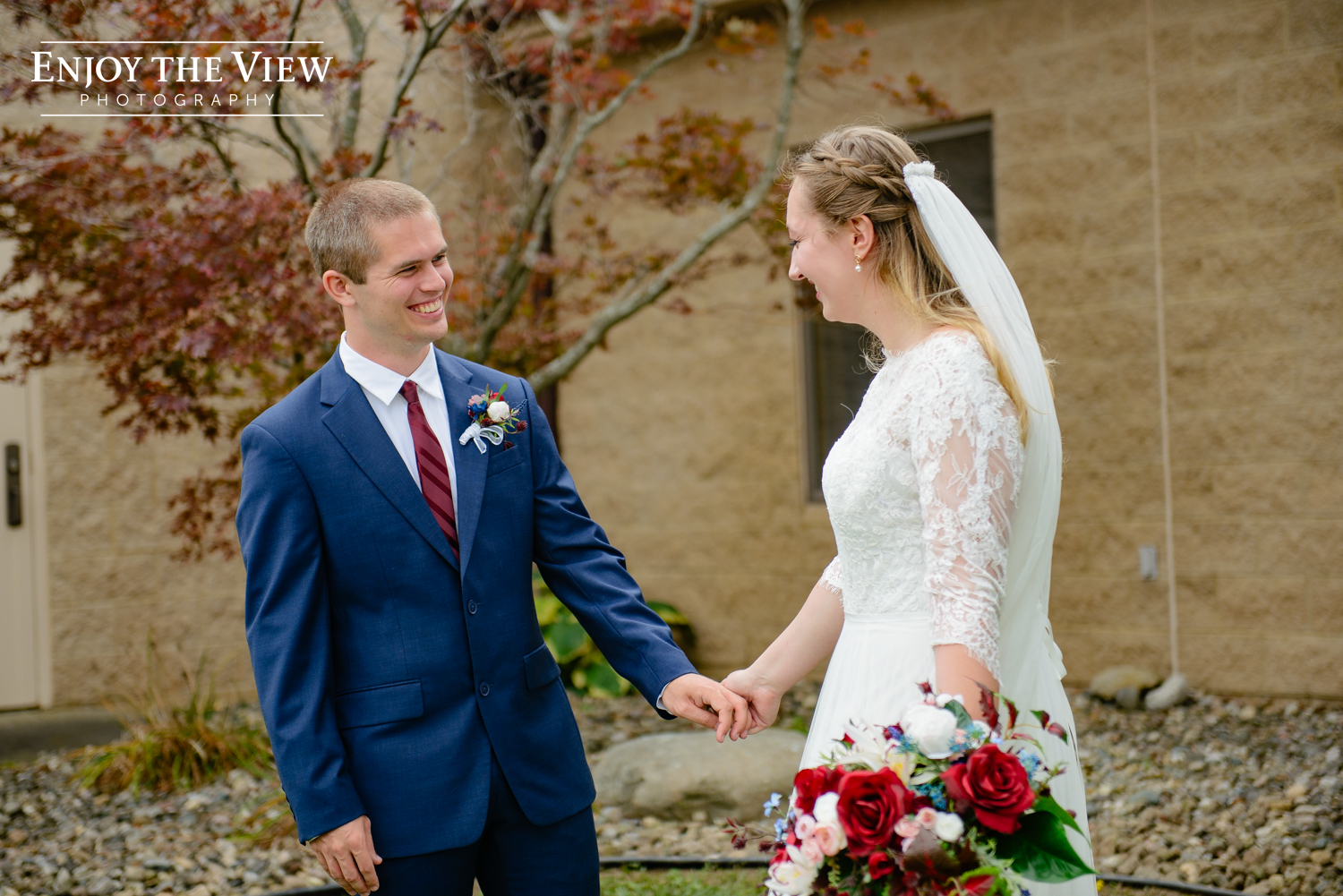 Brittany & Blake {Birch Run Wedding Photographers} – Enjoy the View ...